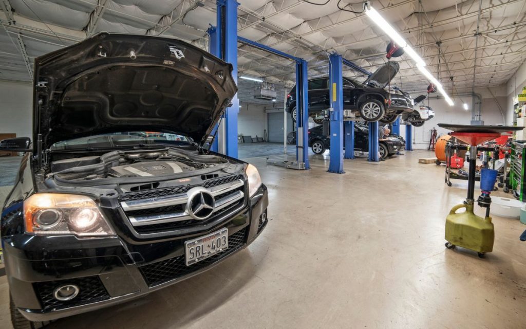 Mercedes Repair & Service Dallas | Mechanic in Dallas, TX